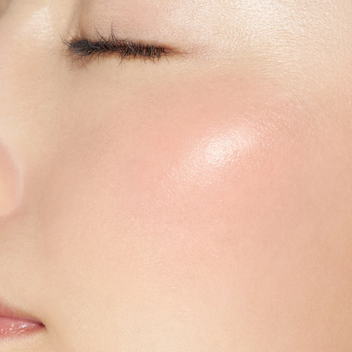 LUNASOL Blush Stick Limited Edition – Everglow Cosmetics